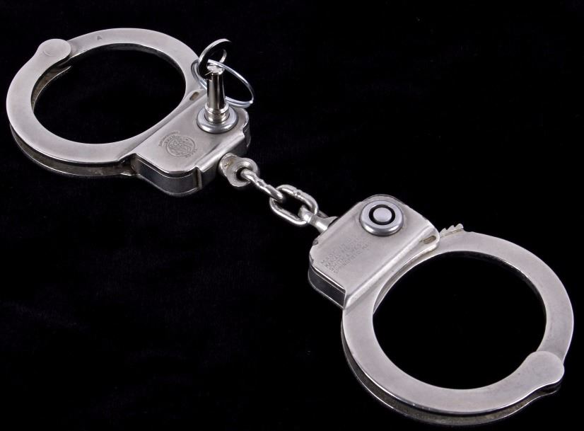 Smith & Wesson Model 94 High Security Handcuff