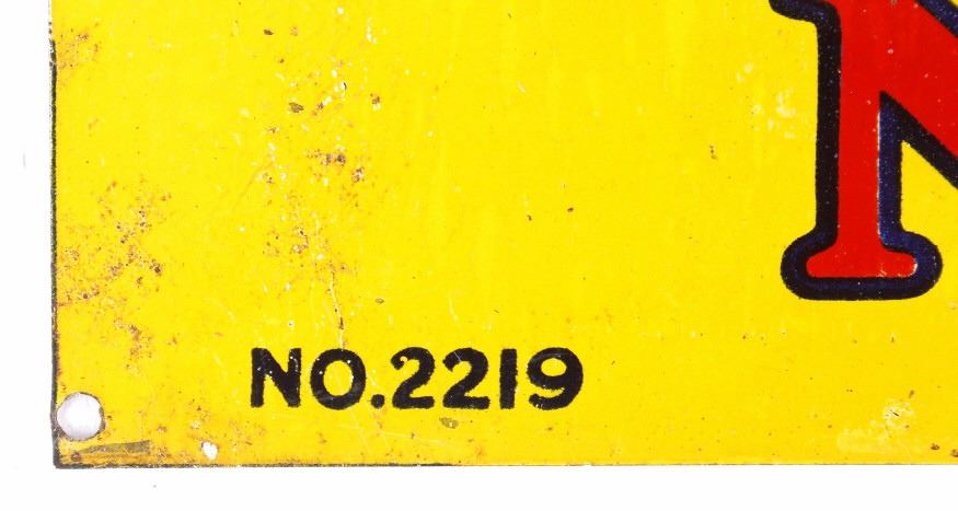 Old Gold Cigarettes Not a Cough in a Carload Sign