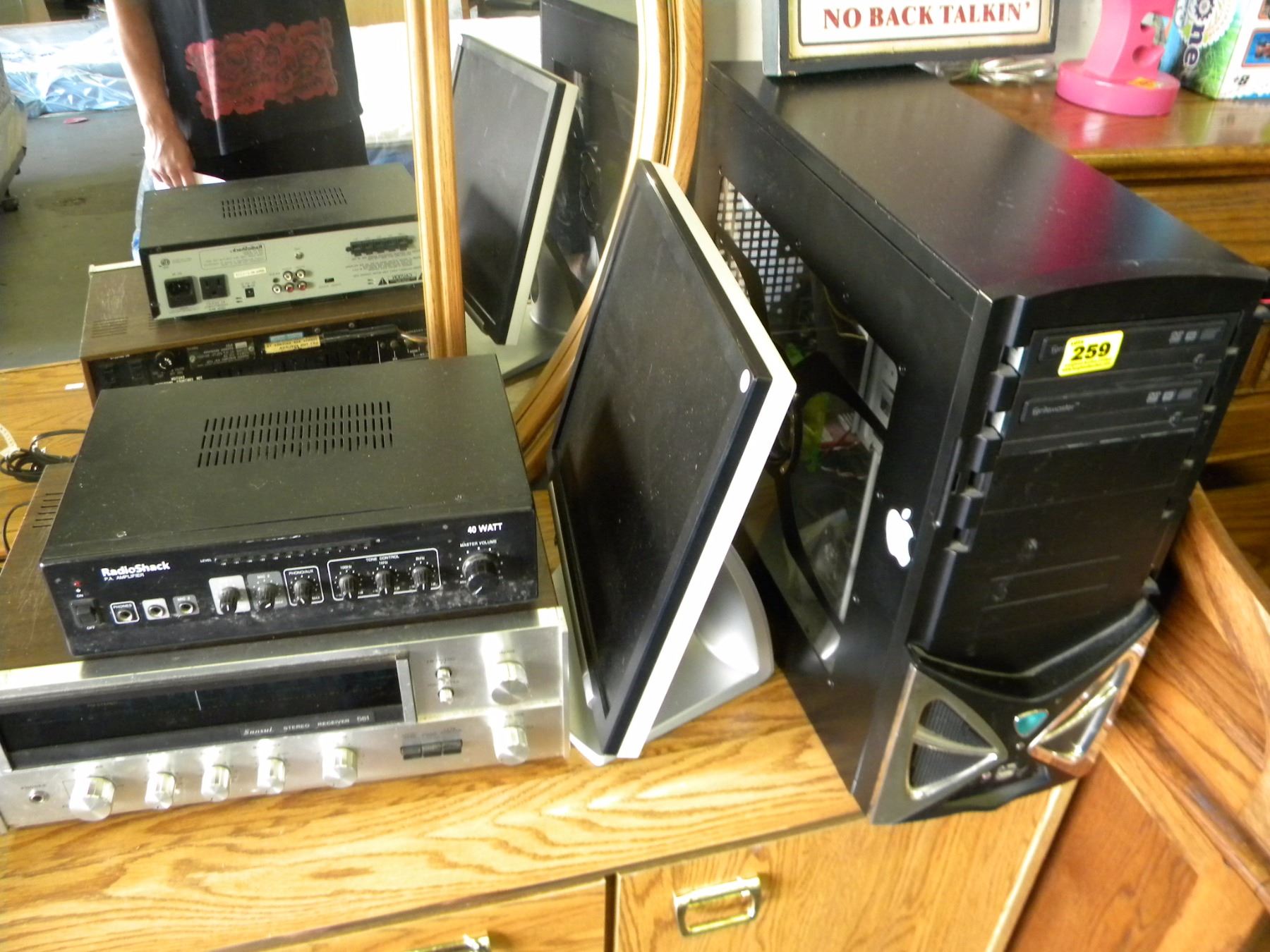 2 AMPS/MONITOR/COMPUTER