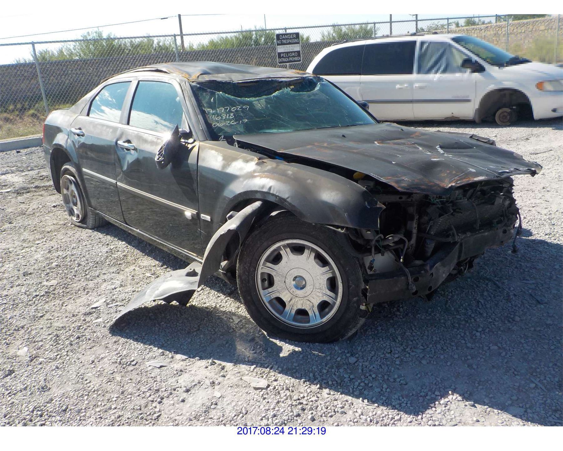 2007 - CHRYSLER 300 // SALVAGE