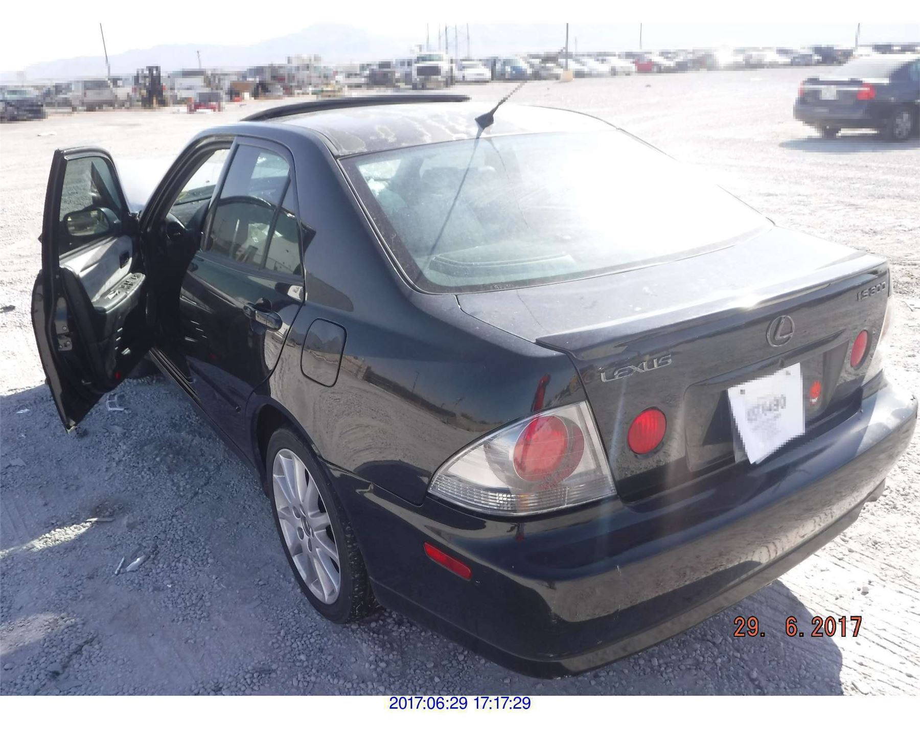 2003 - LEXUS IS 300 // SALVAGE