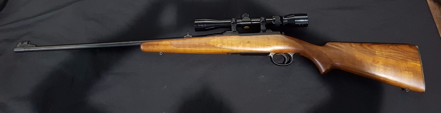 BRNO (CZ) MODEL ZKK 600 .223 CAL RIFLE, ANCIENS 22 CAL SINGLE SHOT RIFLE