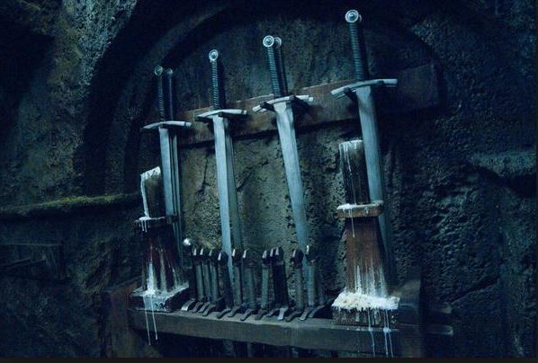 Underworld: Rise of the Lycans Death Dealer Sword Movie Props