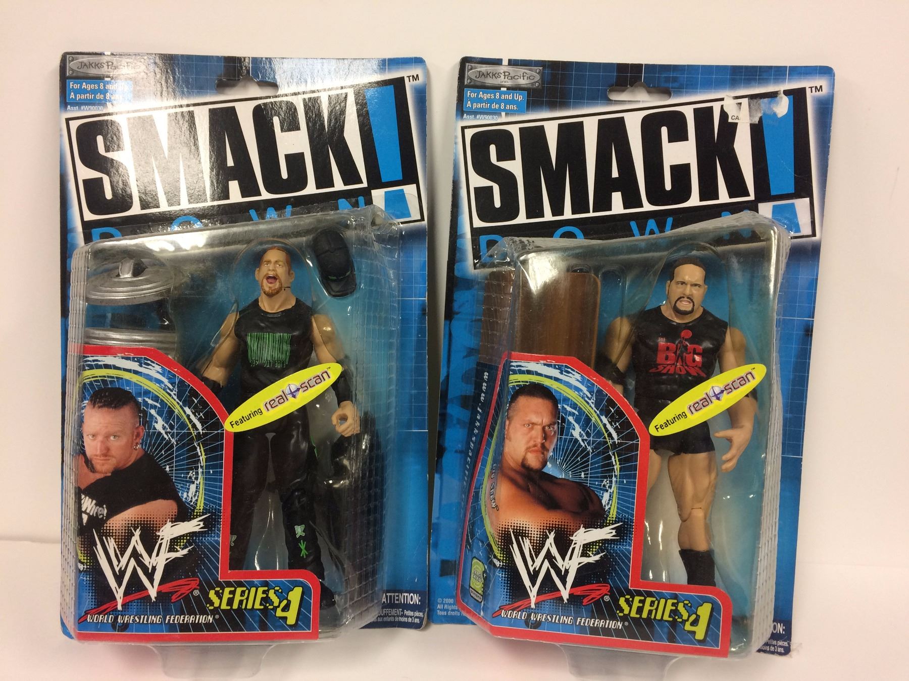 WWF SMACKDOWN SERIES 4 ACTION FIGURES LOT (ROAD DOGG, BIG SHOW) IN BOX