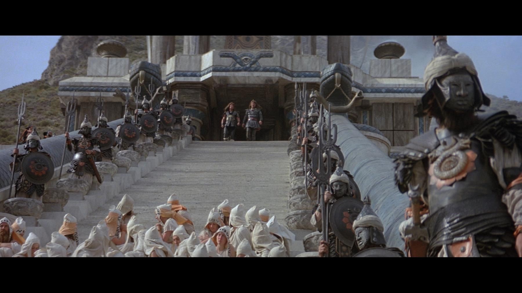 CONAN THE BARBARIAN (1982) - Set Temple Guard Helmet