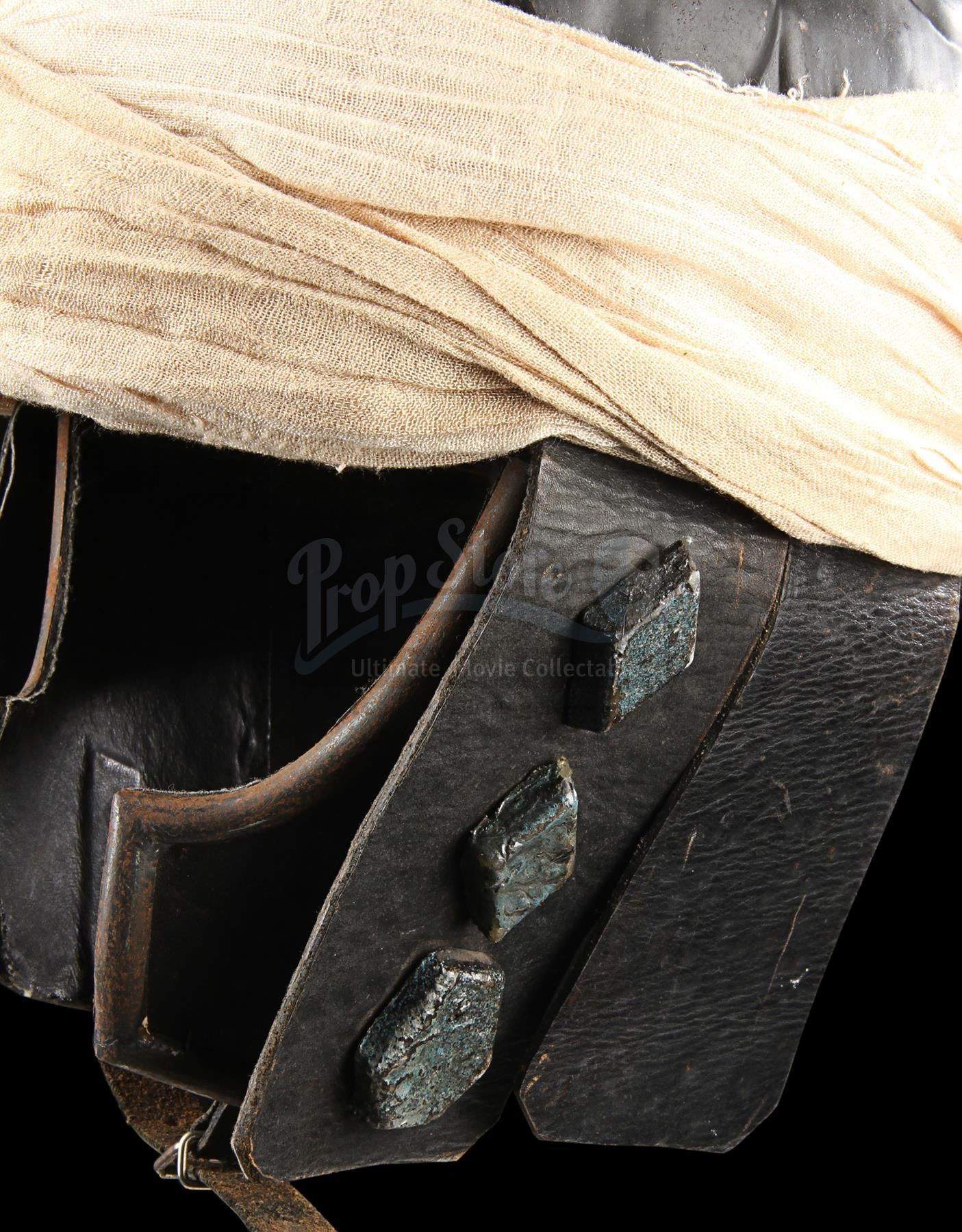 CONAN THE BARBARIAN (1982) - Set Temple Guard Helmet