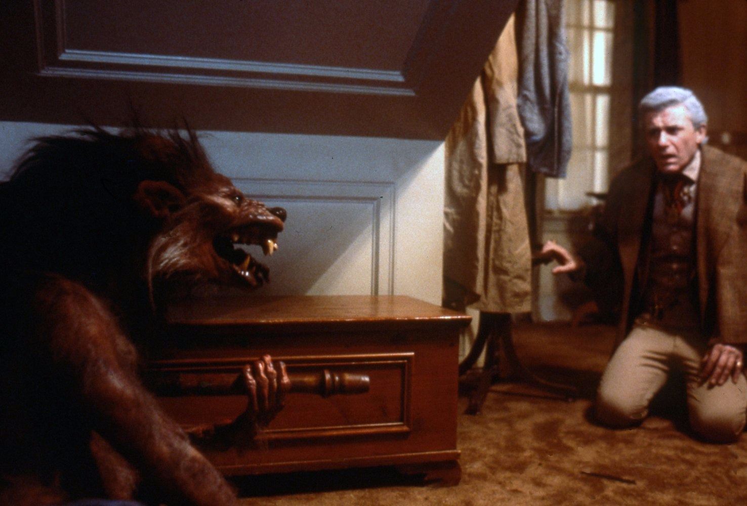 FRIGHT NIGHT (1985) - Peter Vincent's (Roddy McDowall) Vest