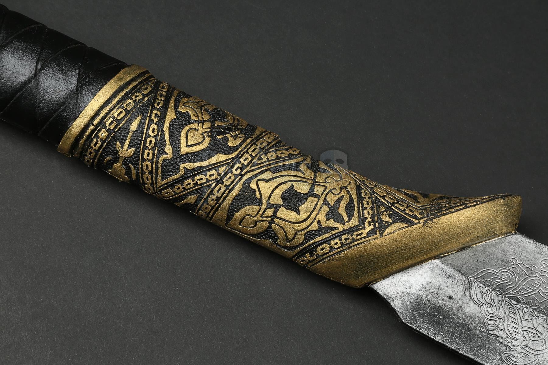 HELLBOY II: THE GOLDEN ARMY (2008) - Prince Nuada's (Luke Goss) Stunt Sword