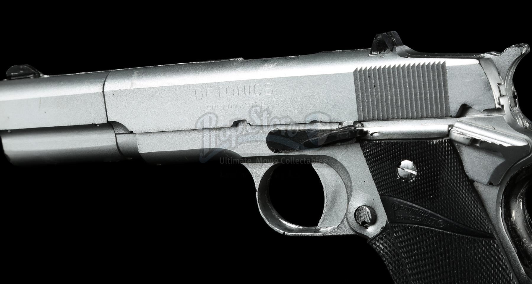 TERMINATOR 2: JUDGMENT DAY (1991) - Sarah Connor's (Linda Hamilton ...