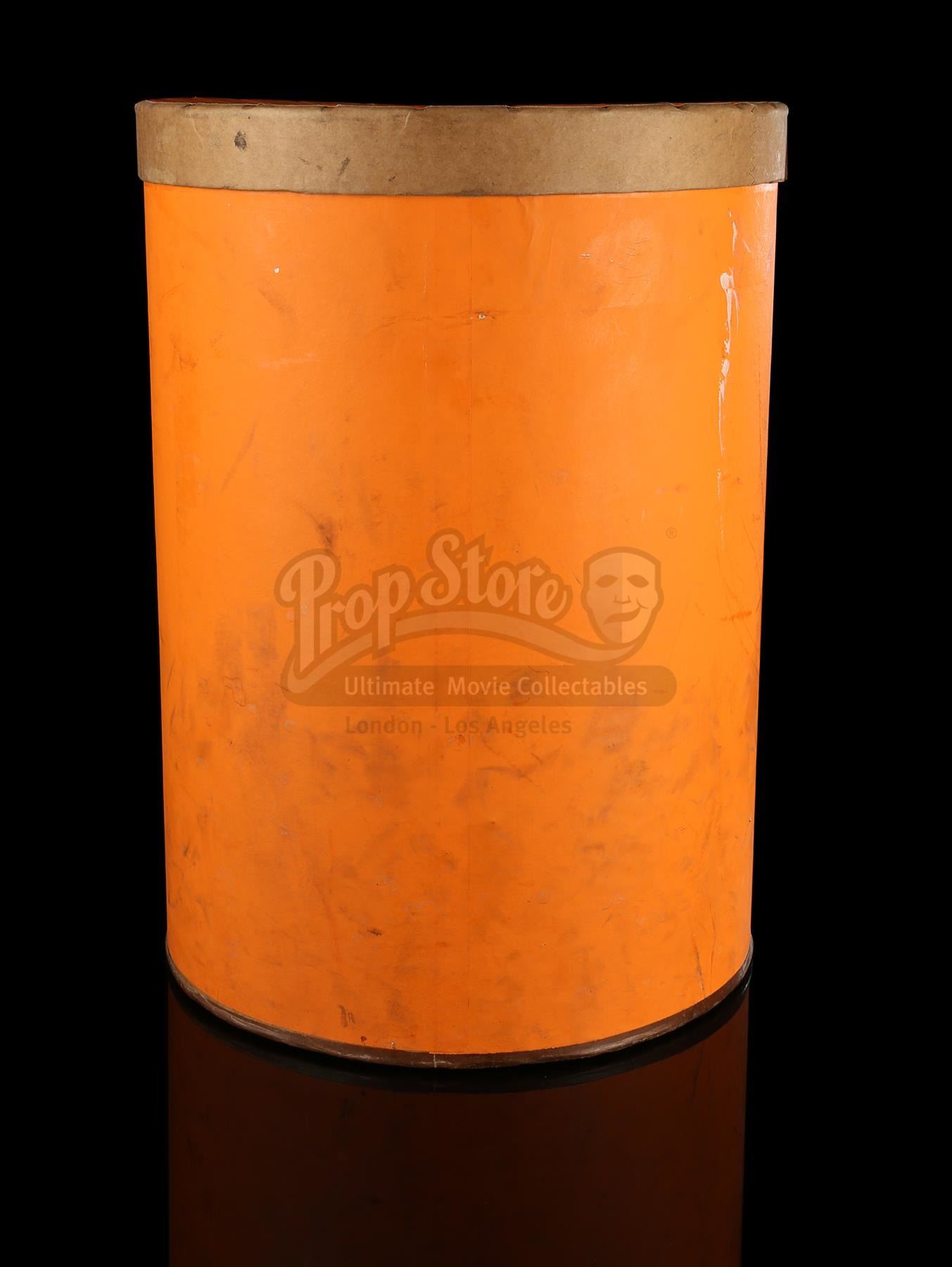 WHO FRAMED ROGER RABBIT (1988) - Acme Glue Barrel