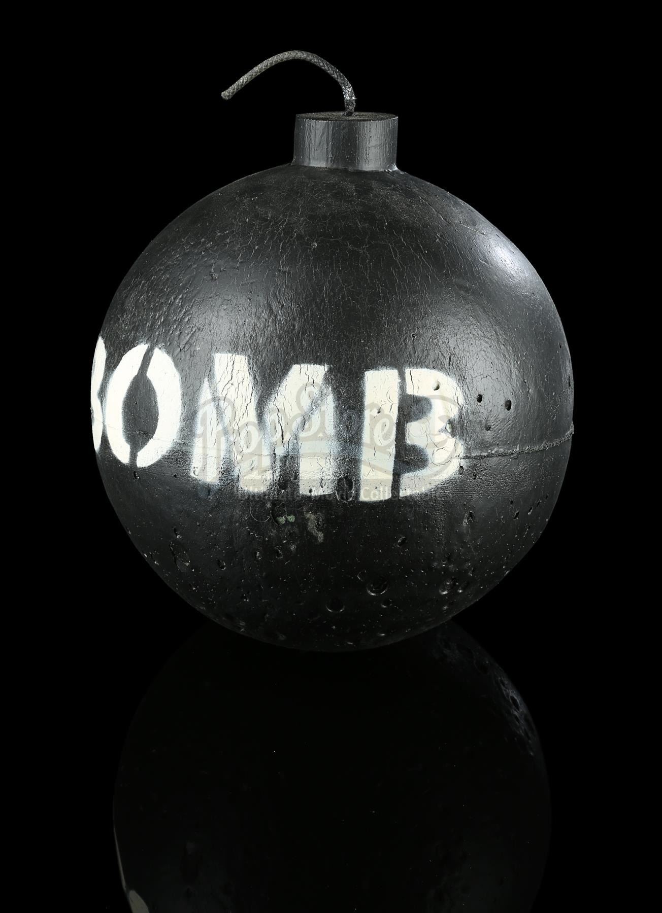 WHO FRAMED ROGER RABBIT (1988) - Bomb and Dynamite Stick