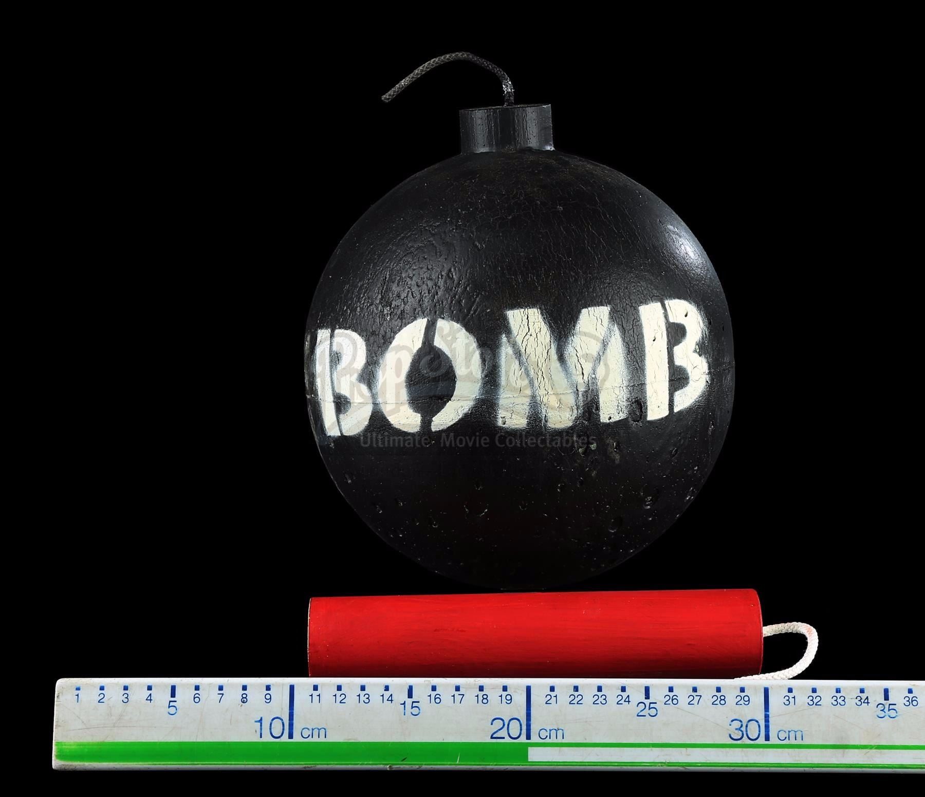 WHO FRAMED ROGER RABBIT (1988) - Bomb and Dynamite Stick