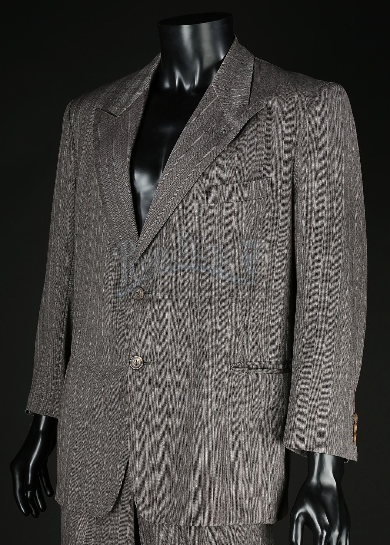 WHO FRAMED ROGER RABBIT (1988) - Eddie Valiant's (Bob Hoskins) Suit