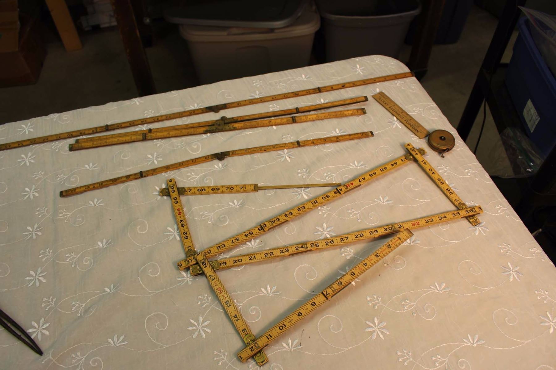 Lot Of Vintage Expanding Wooden Rulers