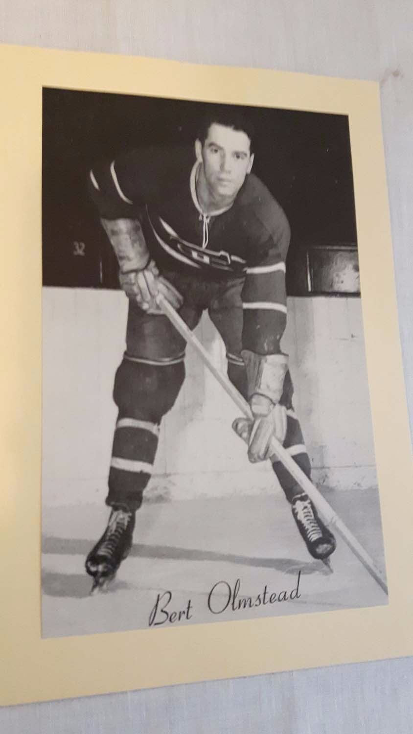 Lot Of Hockey Pictures (2) (Bert Olmstead, Lenny McDonald)