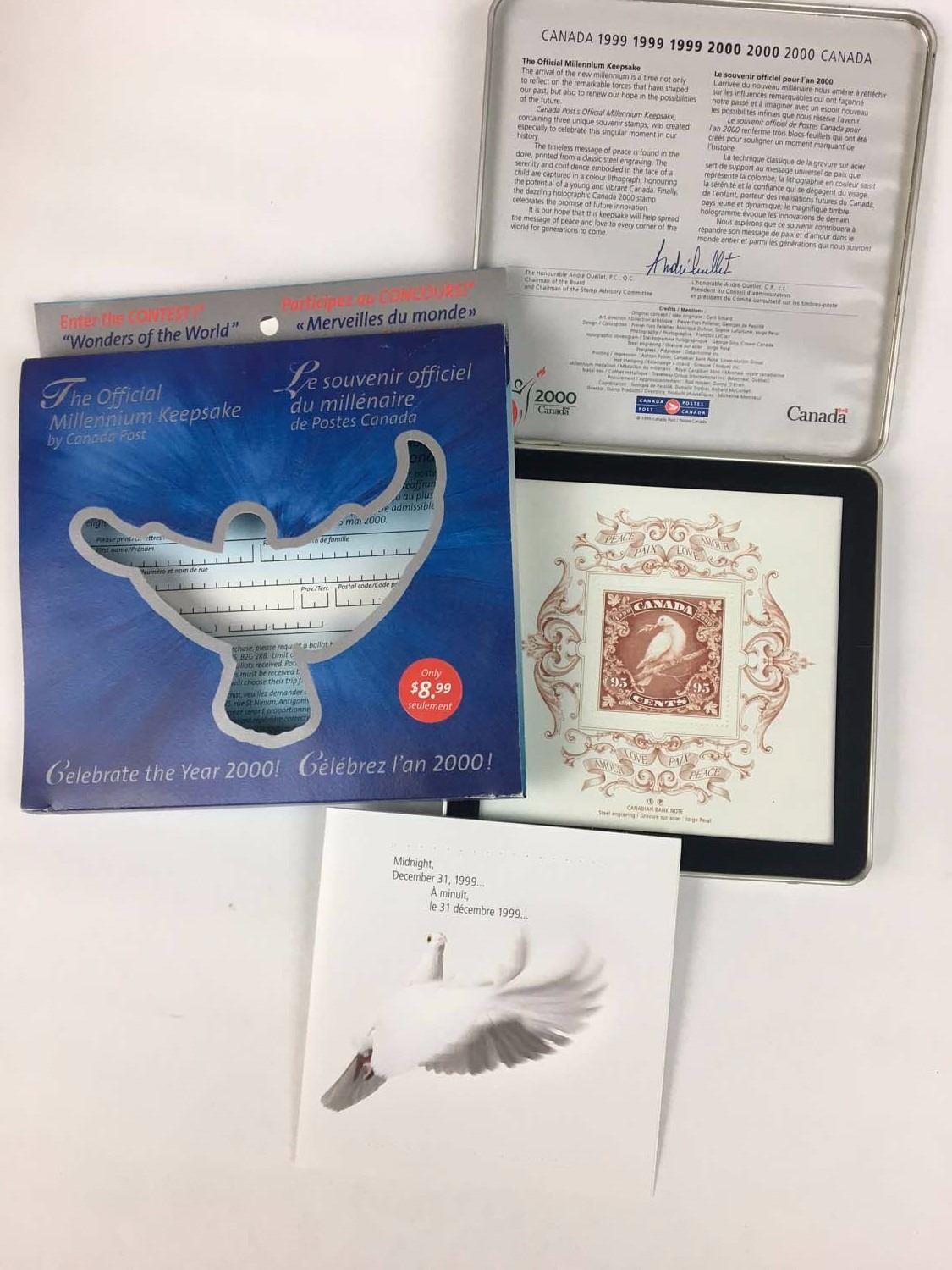 2000 Canada Post Keepsake Tin &Stamp
