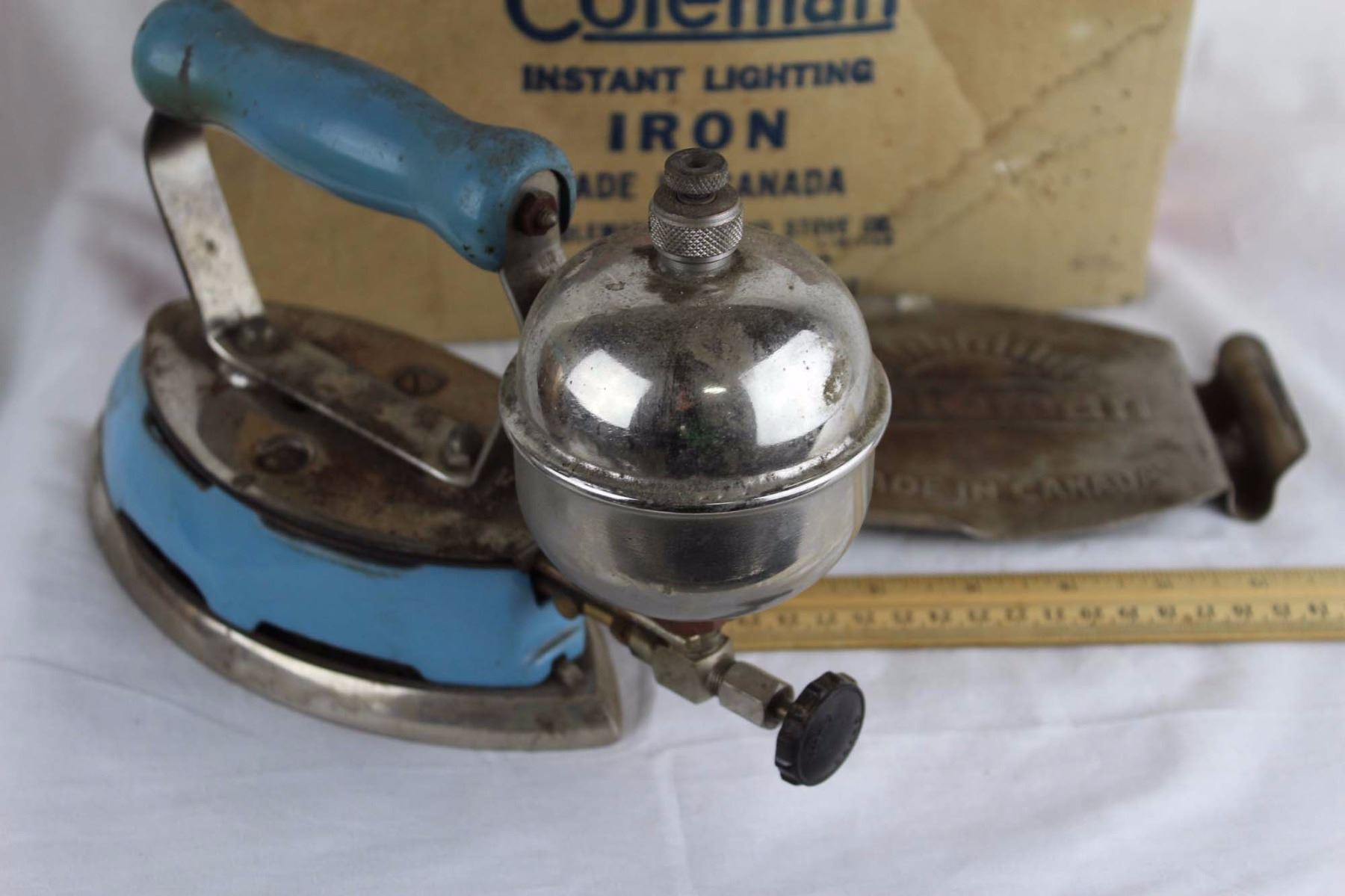 Coleman #4-A Gas Iron w/Box