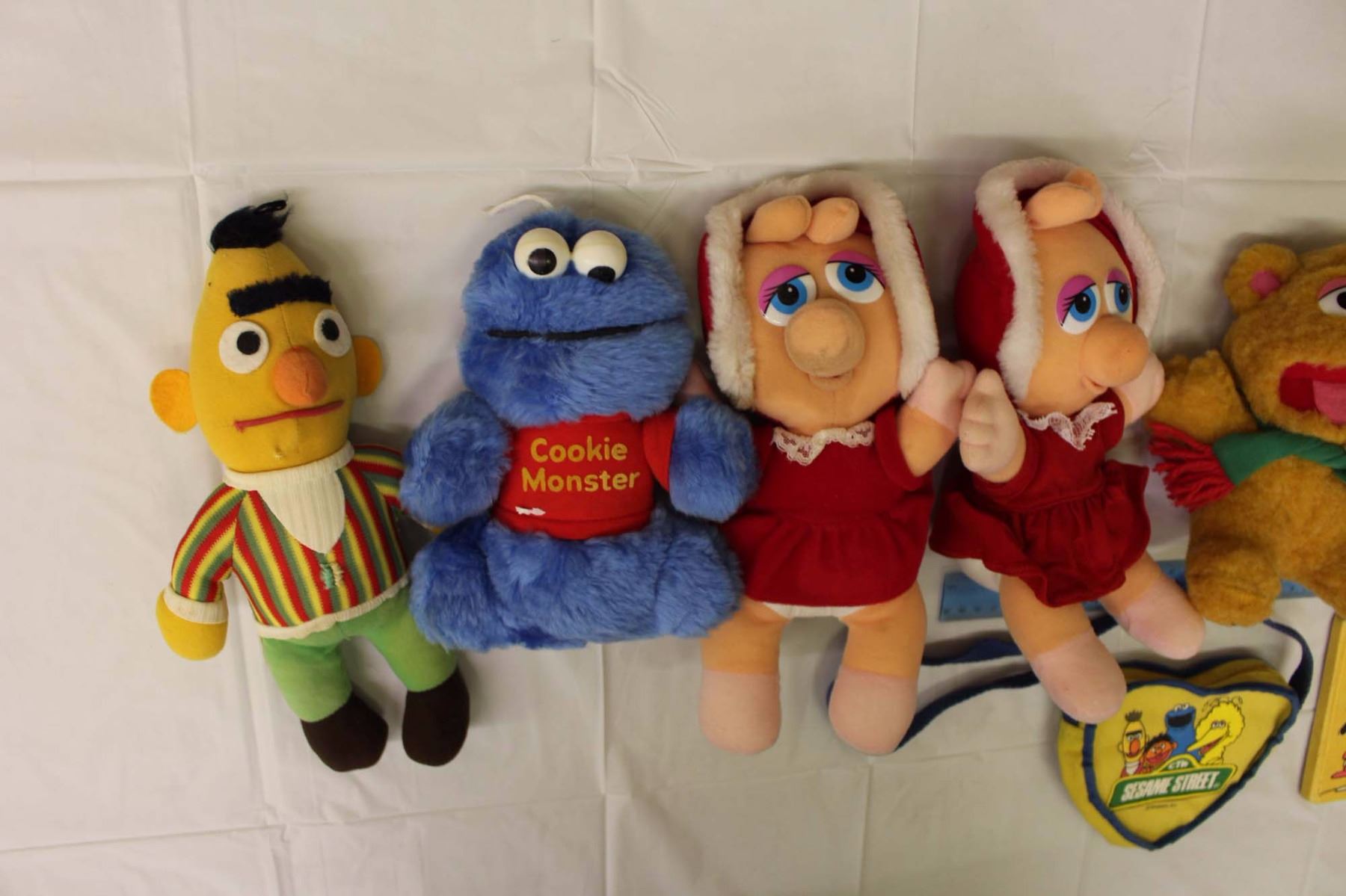 Lot of Vintage Stuffed Toys(Sesame Street Characters, Lucy&Snoopy w ...
