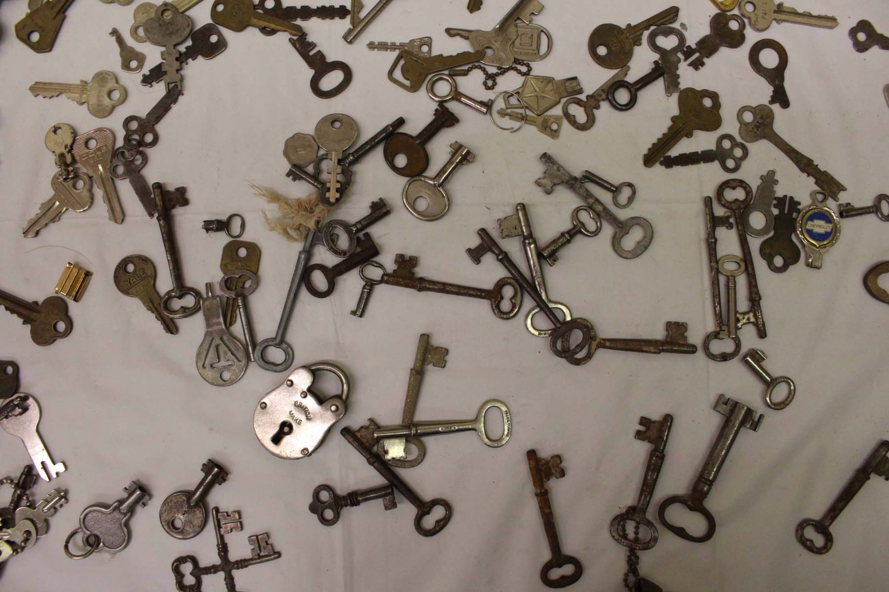 Lot Of Vintage Keys (Lots Of Skeleton Keys)