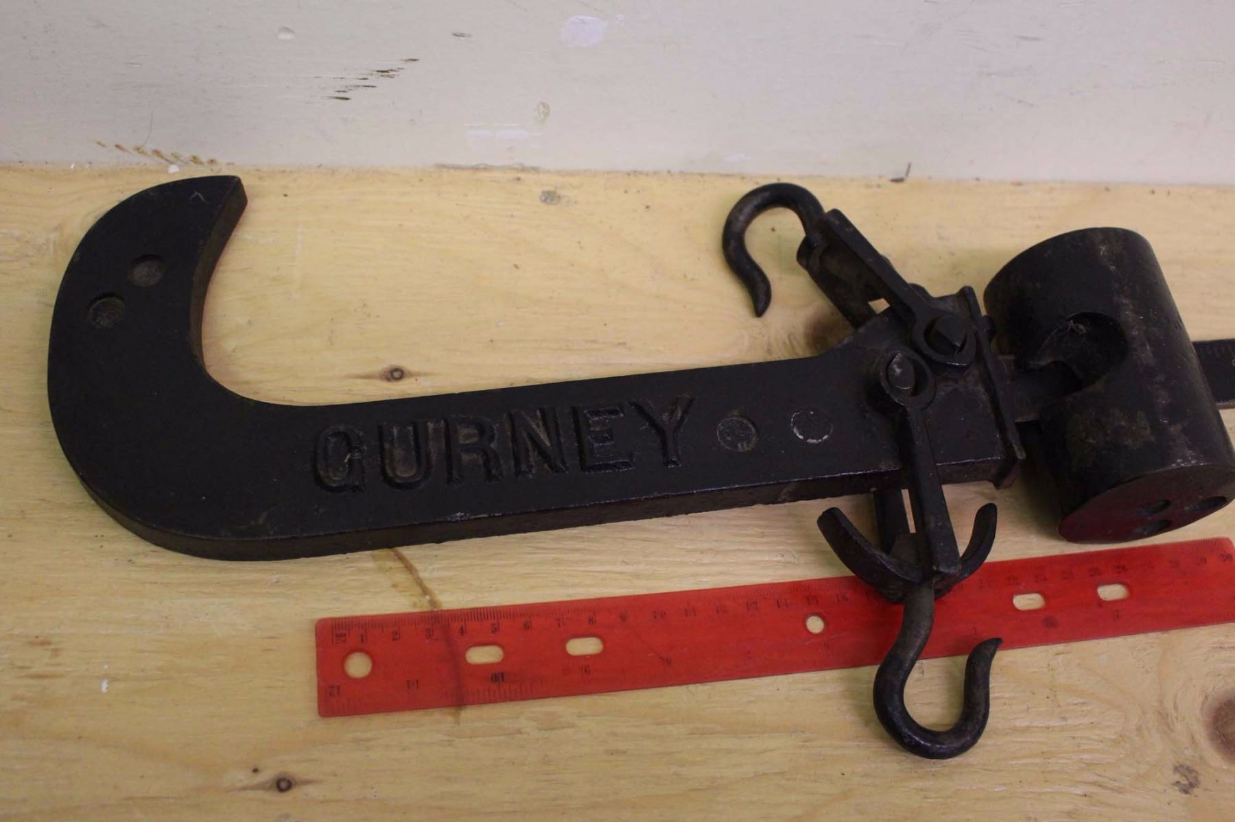 Curney 100Lb Beam Scale