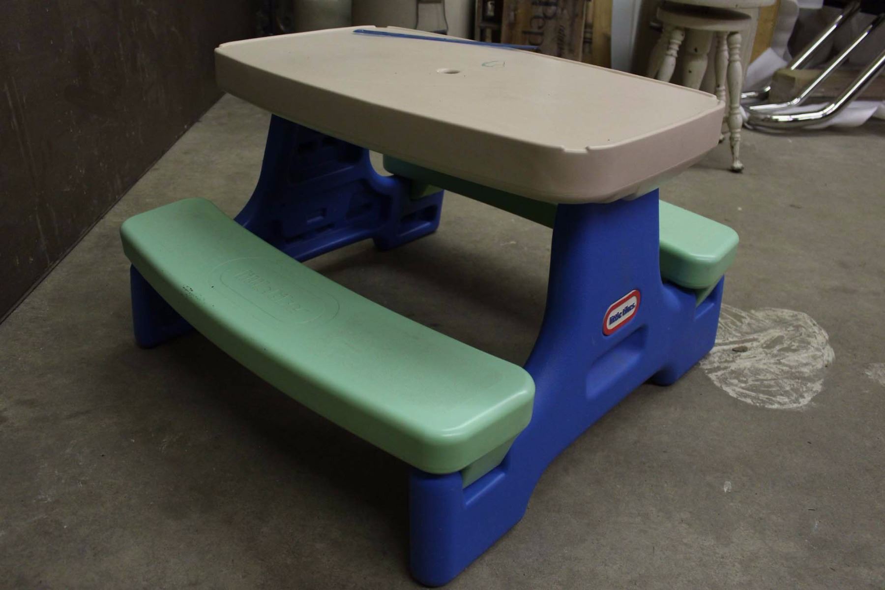 Little Tikes Plastic Picnic Bench
