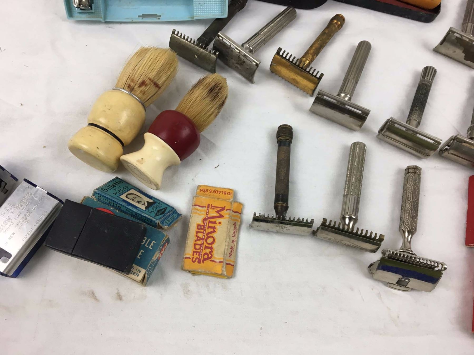 Large Vintage Safety Razor Lot (18) W/Extras