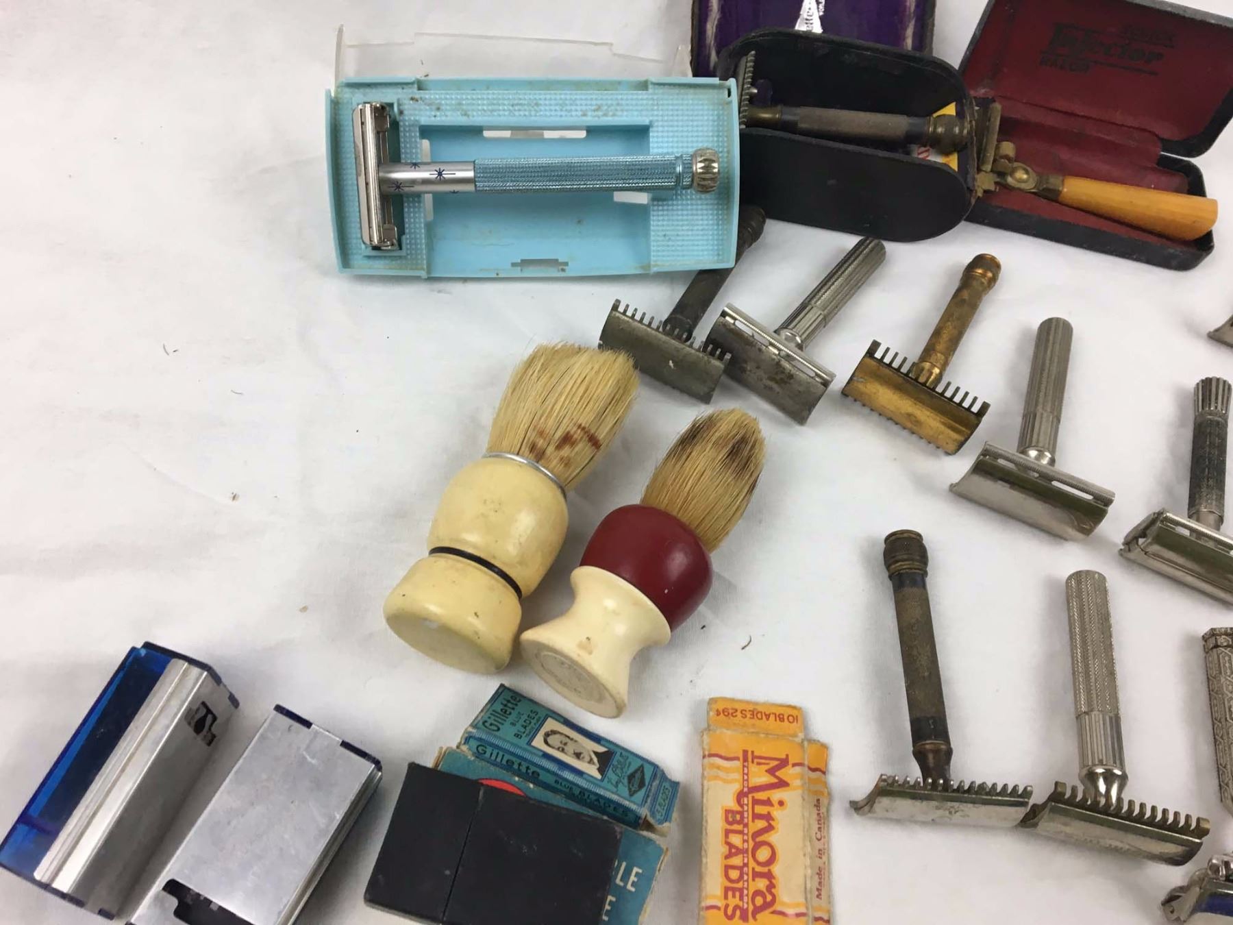 Large Vintage Safety Razor Lot (18) W/Extras