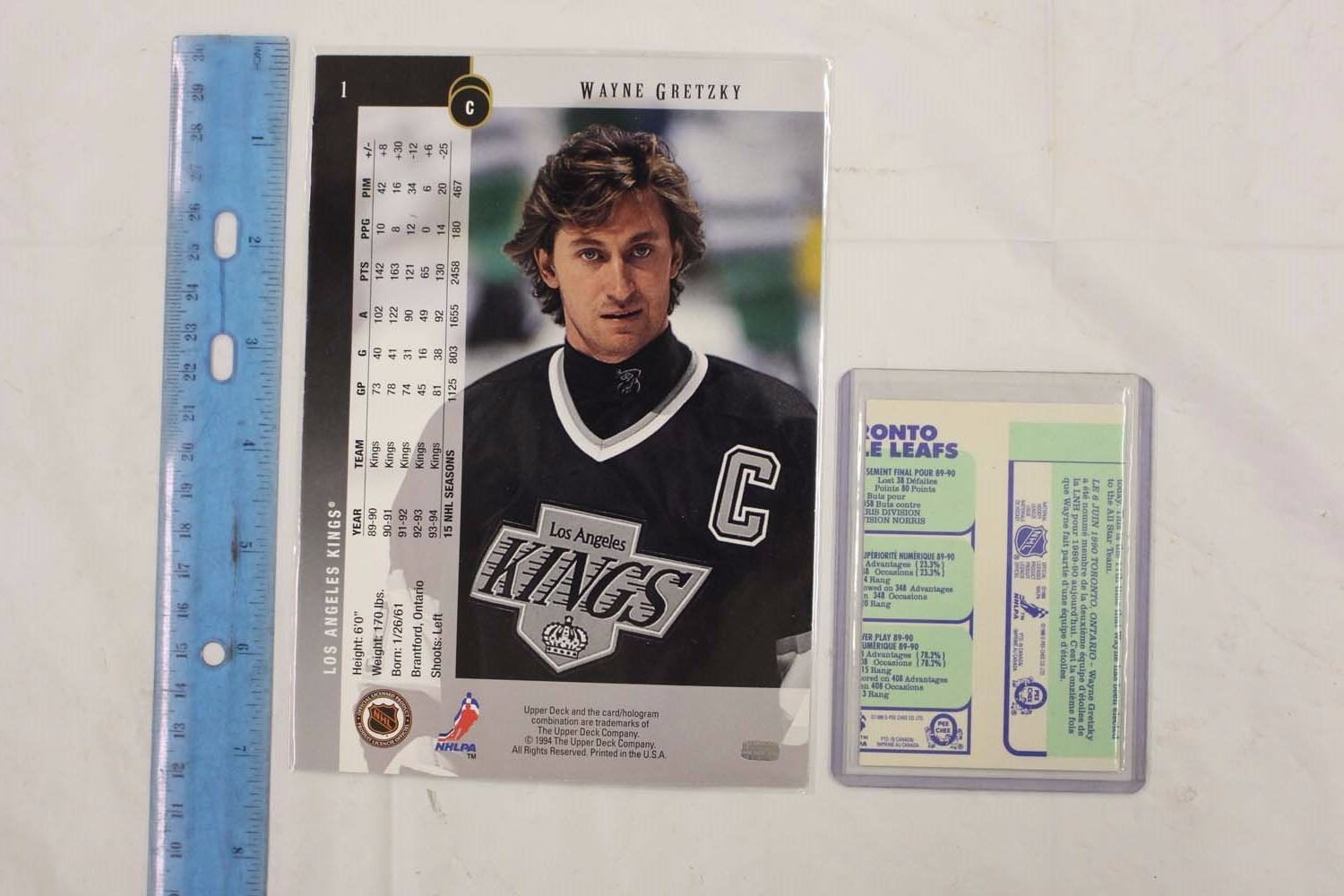 Wayne Gretzky Error Card (Miscut Card)&Oversized Upper Deck Card