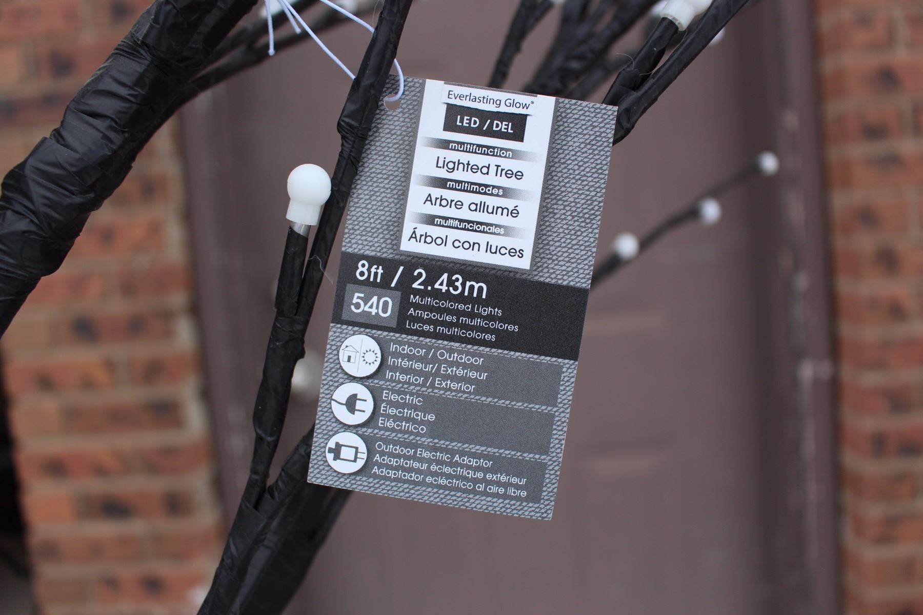 Everlasting Glow LED Lighted Tree (8ft/2.43m)(Indoor/Outdoor)(New)