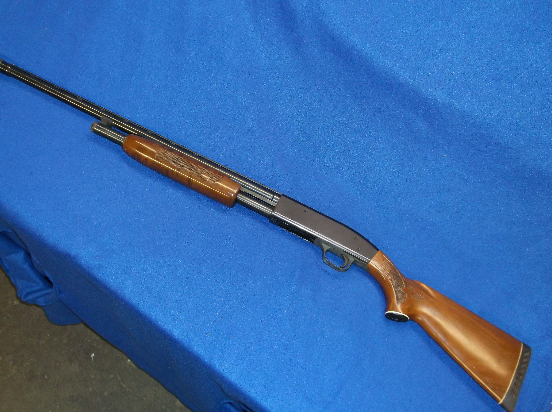 Western Auto Revelation Shotgun- 20GA- 3" Pump- Rib- Adjustable Choke ...