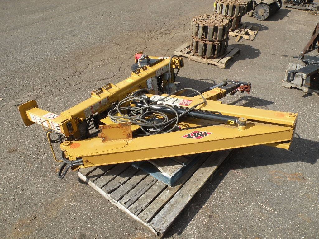 IMT boom w/33ft reach SN#-680961009