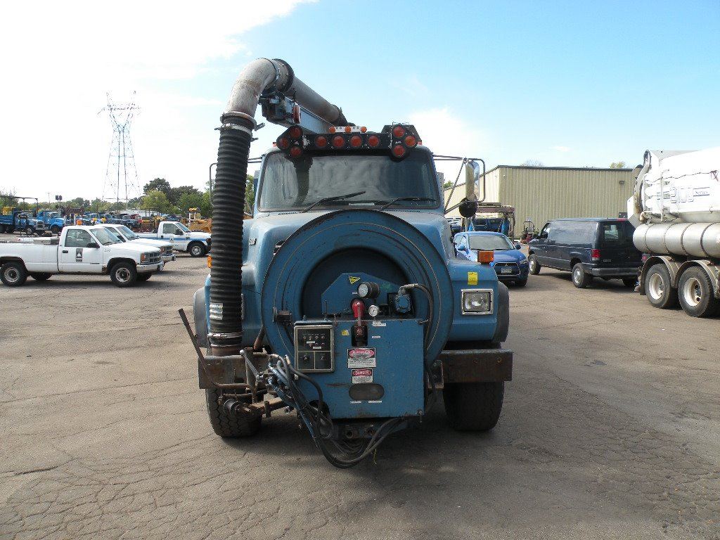 1995 Ford Vactor SN#-1FDZW82E7SVA66950 Unit#-2553
