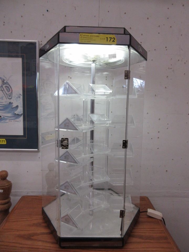 Countertop Rotating Display Case