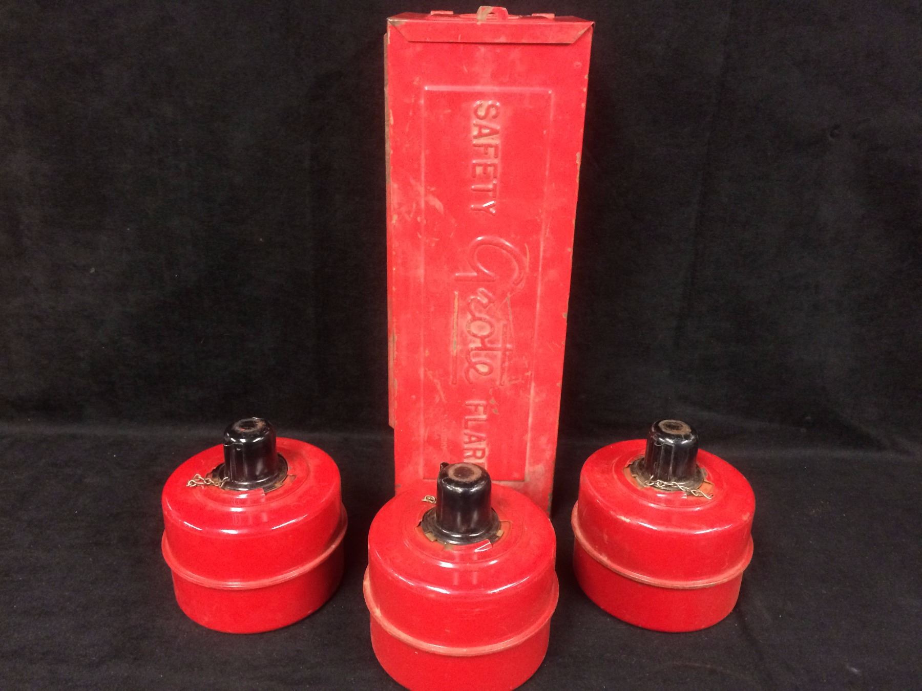 ANTIQUE ROAD FLARE KIT