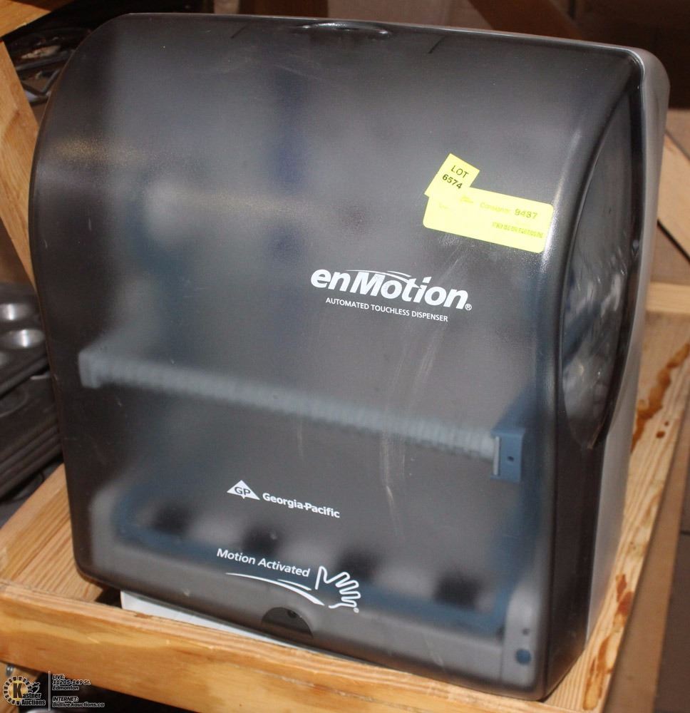 EMOTION AUTOMATED PAPER TOWEL DISPENSER - Kastner Auctions
