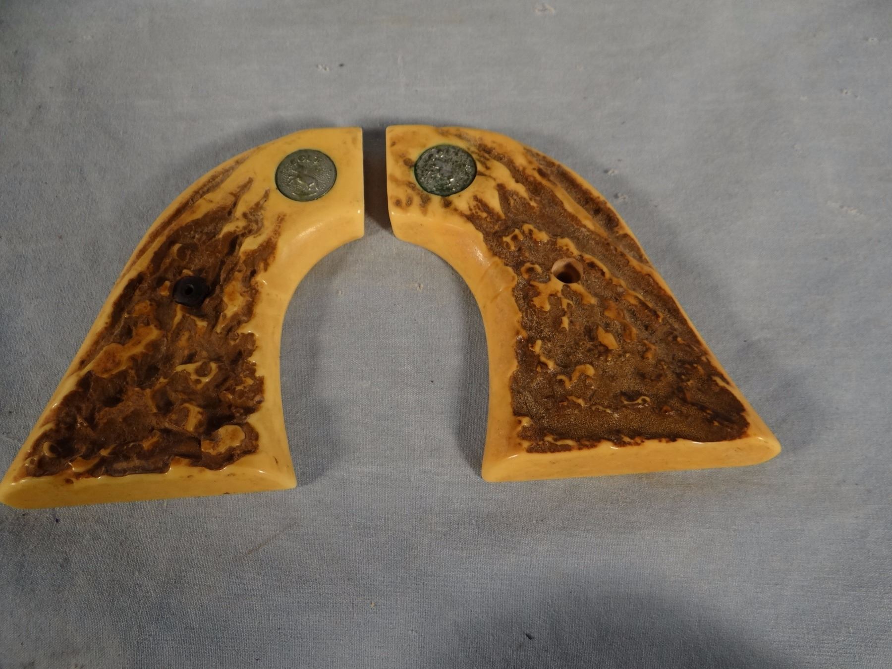 Tyler's Tru-Fit Colt pistol grips in original box