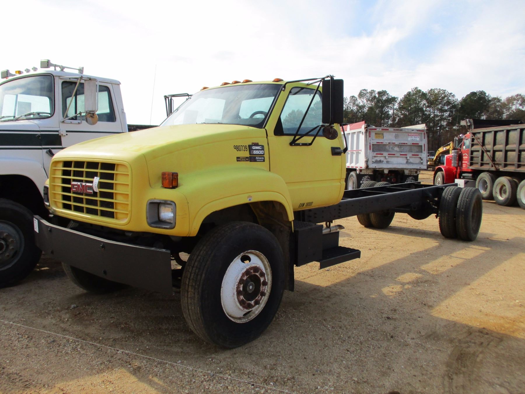 1997 GMC 6500 CAB & CHASSIS, VIN/SN:1GDJ7H1P1VJ850355 - S/A, GAS ENGINE, ALLISON A/T, 264" W/B ...