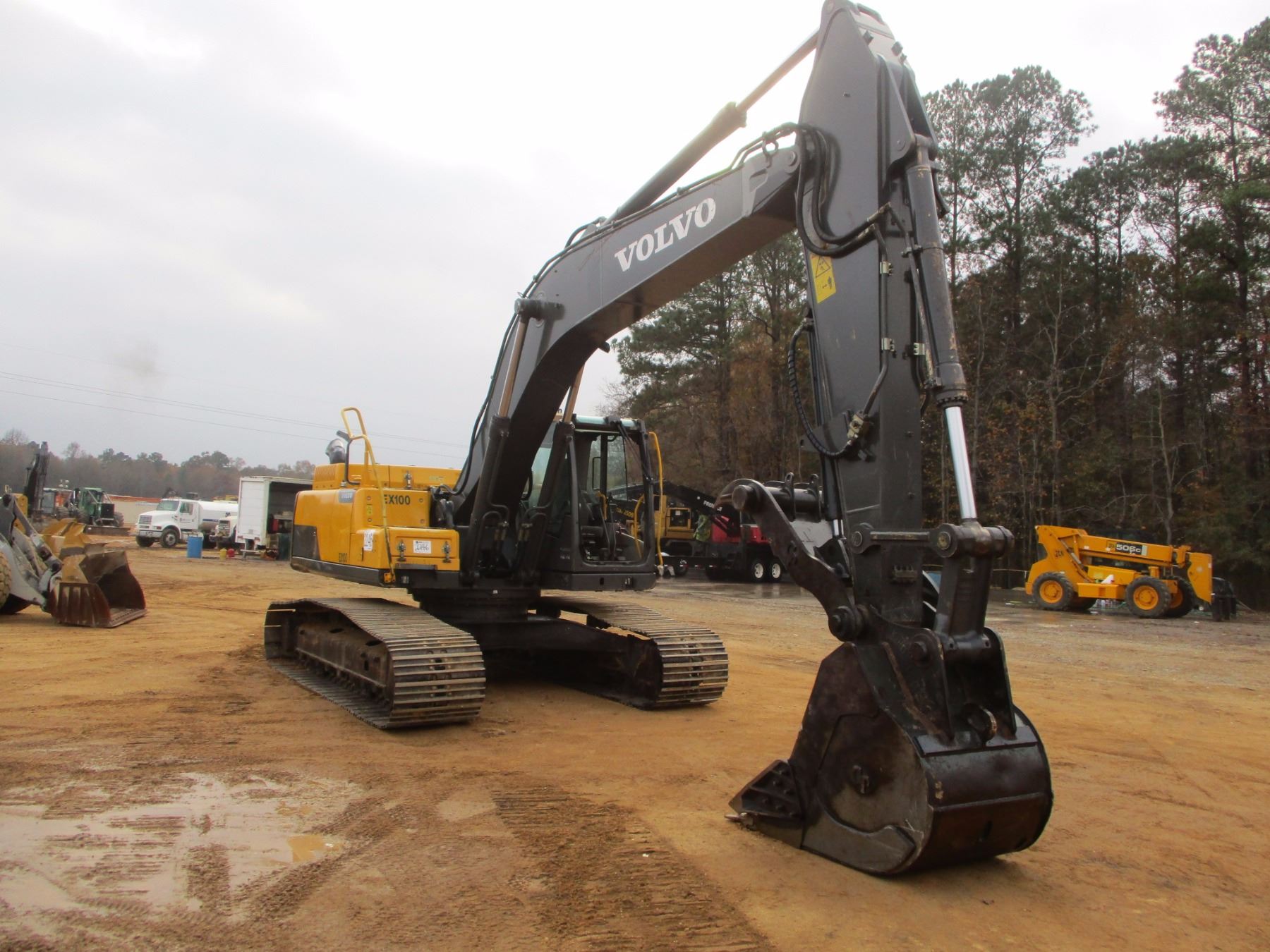 2013 VOLVO EC250DL HYD EX, VIN/SN:210059 - 9' 6" STICK 42" BUCKET, HYD THUMB, ECAB W/AIR, METER ...