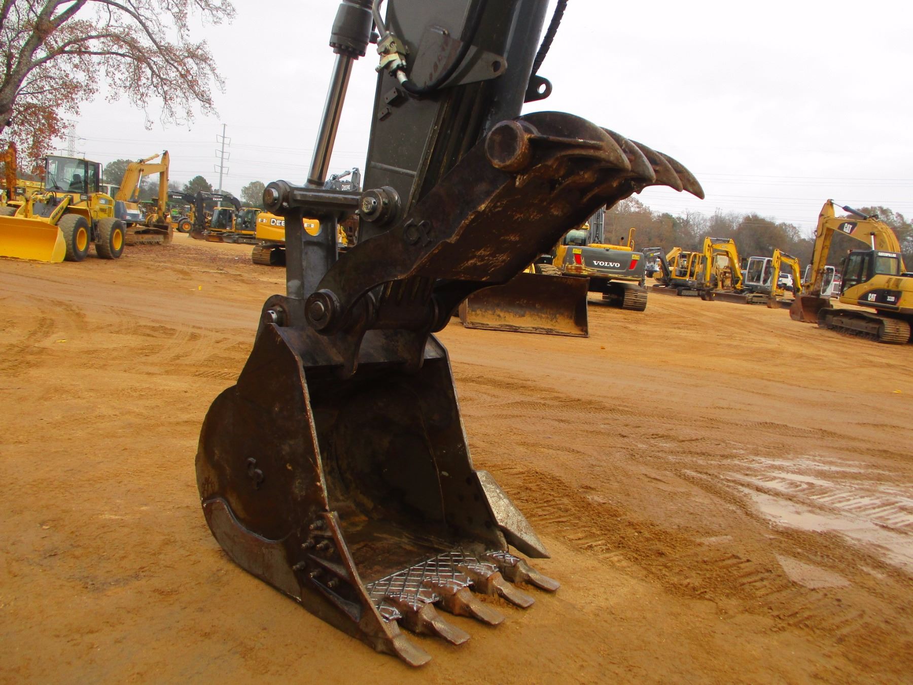 2013 VOLVO EC250DL HYD EX, VIN/SN:210059 - 9' 6" STICK 42" BUCKET, HYD THUMB, ECAB W/AIR, METER ...