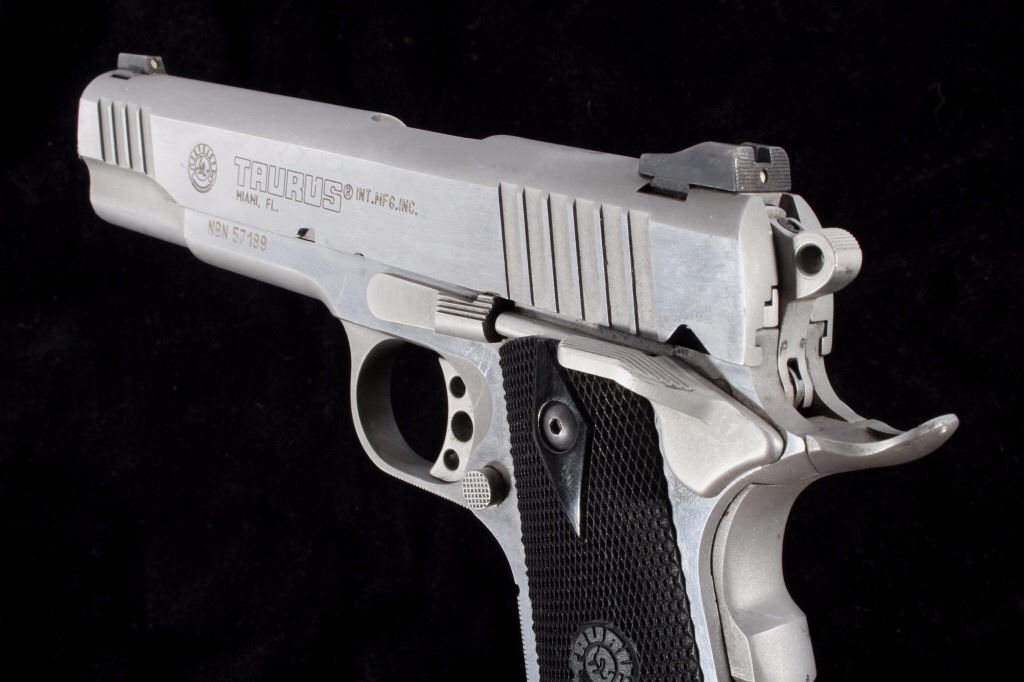 Taurus PT 1911 Stainless Cal. 45 ACP Pistol