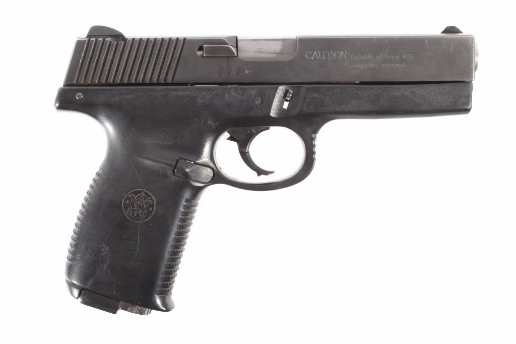 Smith & Wesson Model SW40F .40S&W Semi Auto Pistol