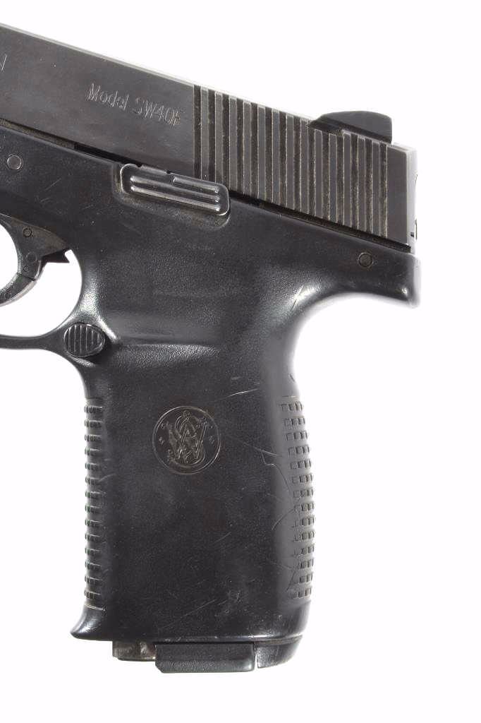 Smith & Wesson Model SW40F .40S&W Semi Auto Pistol