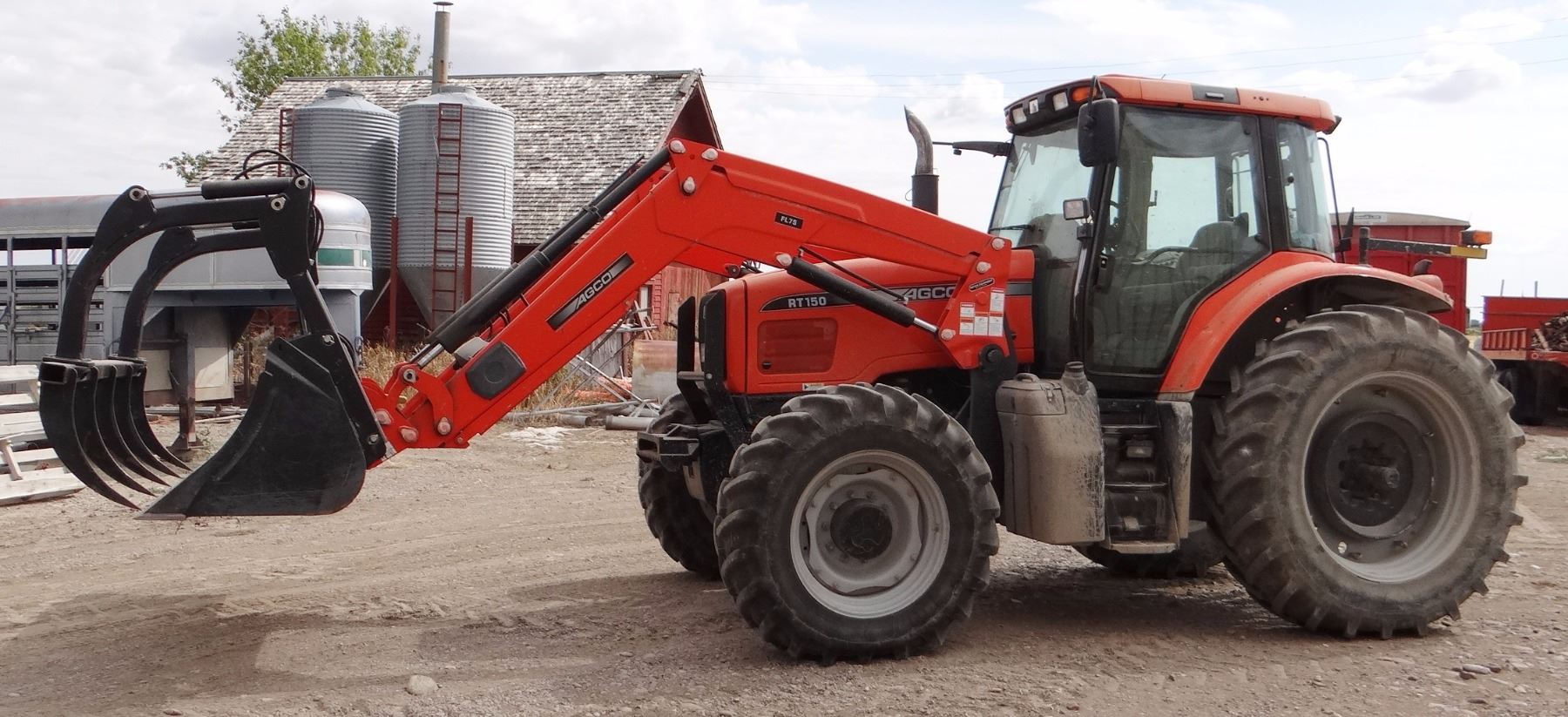 2006 AGCO RT150 tractor, MFWD, 150 hp