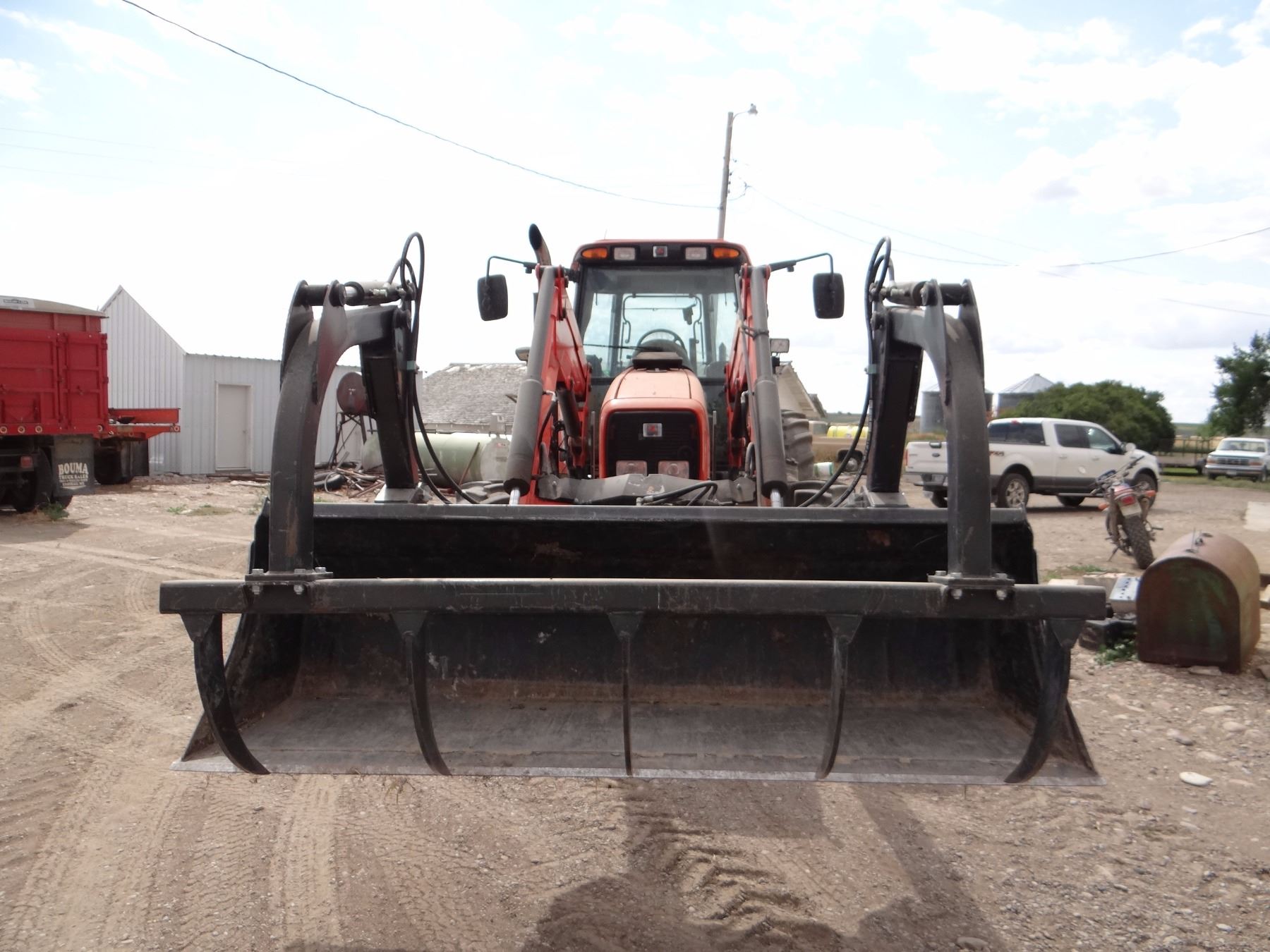 2006 AGCO RT150 tractor, MFWD, 150 hp