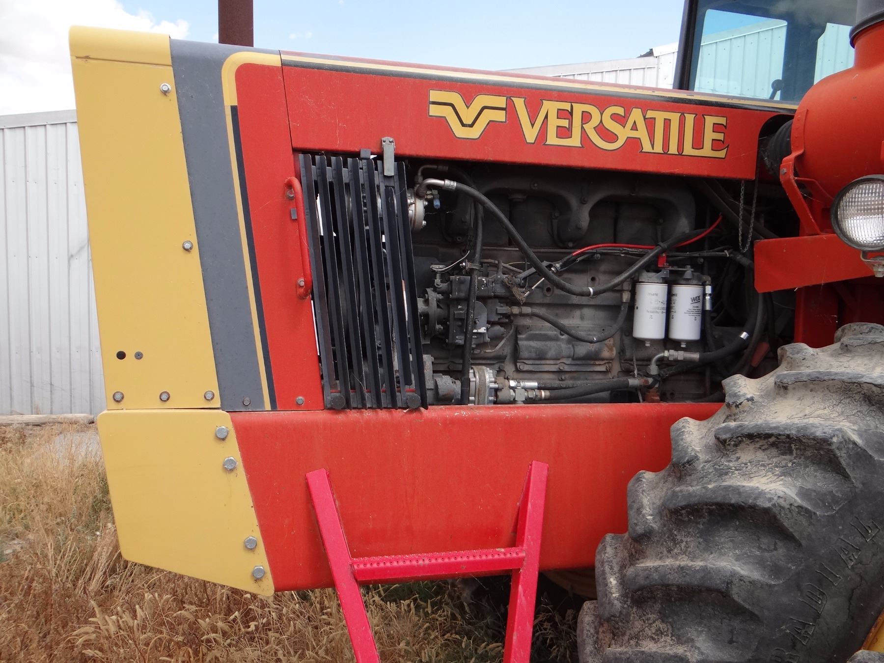 1982 Versatile 875 Tractor, 855 Cumming diesel, 280-300 hp, 6514 hrs ...