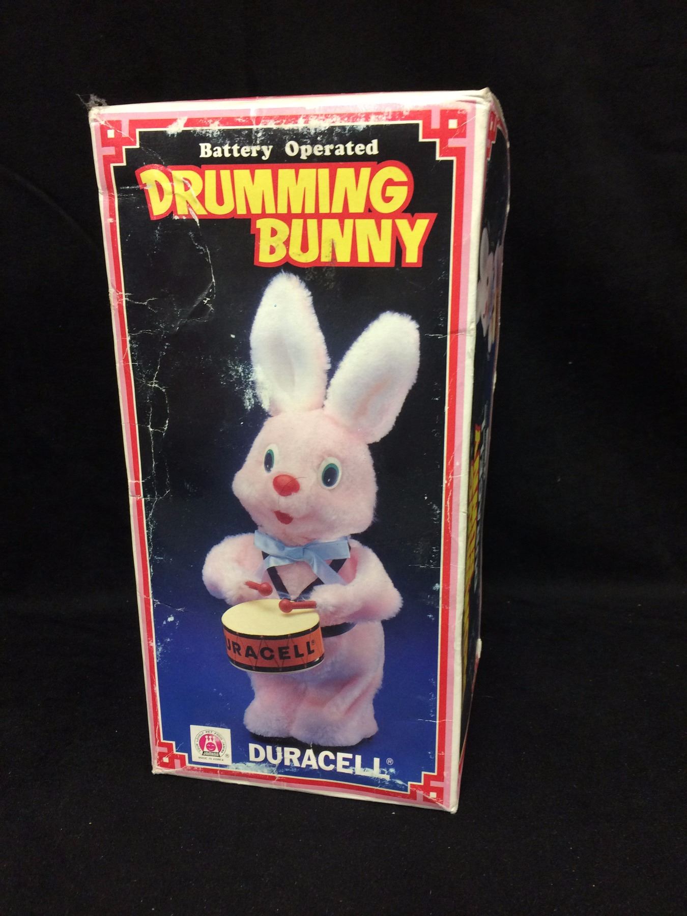 VINTAGE BATTERY OPERATED DURACELL DRUMMING BUNNY W/BOX