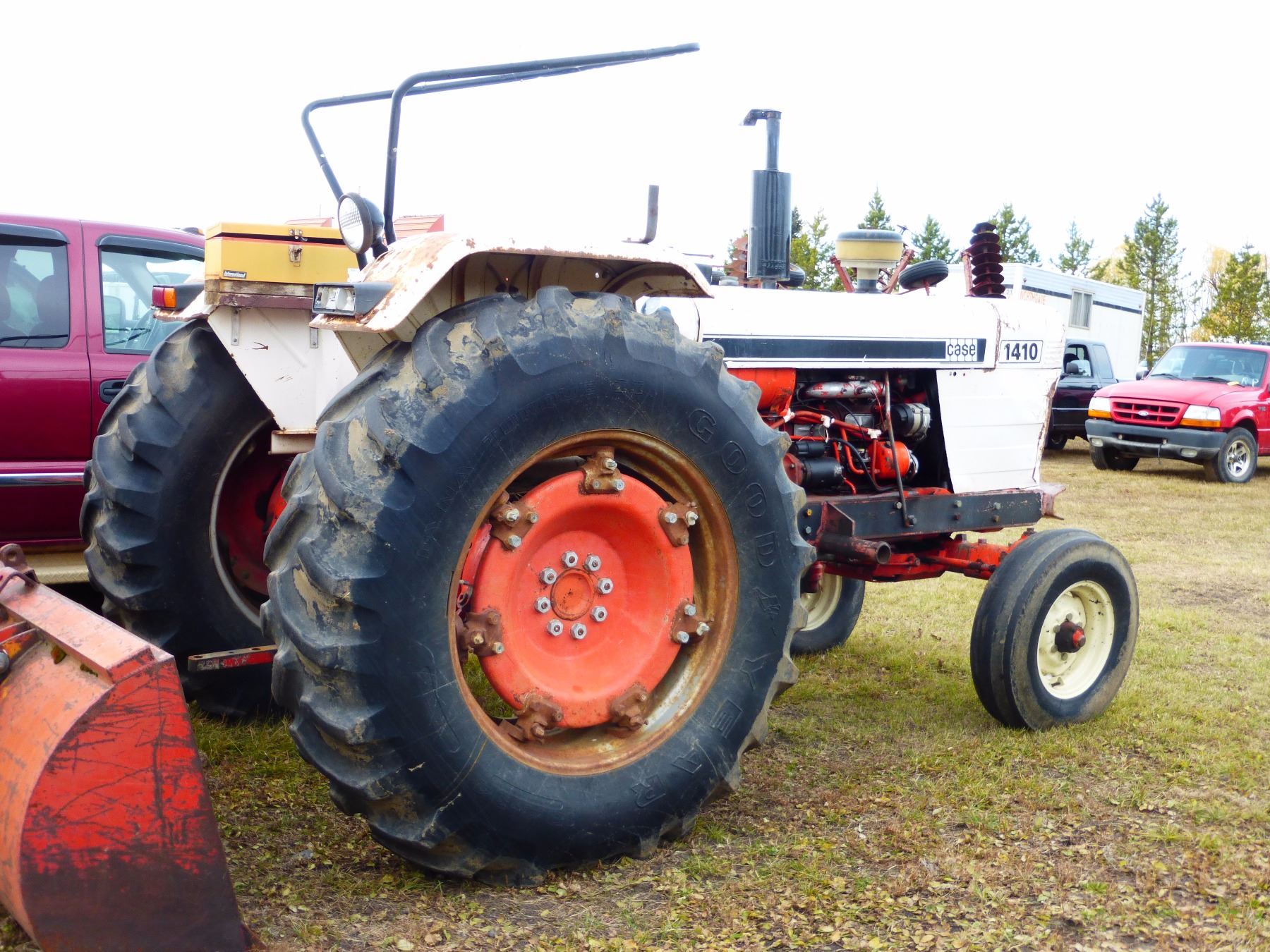 DAVID BROWN CASE 1410 DIESEL TRACTOR