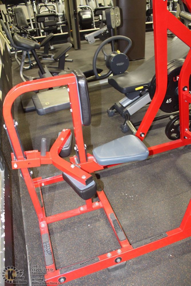 HAMMER STRENGTH ISO-LATERAL FRONT LAT PULL DOWN