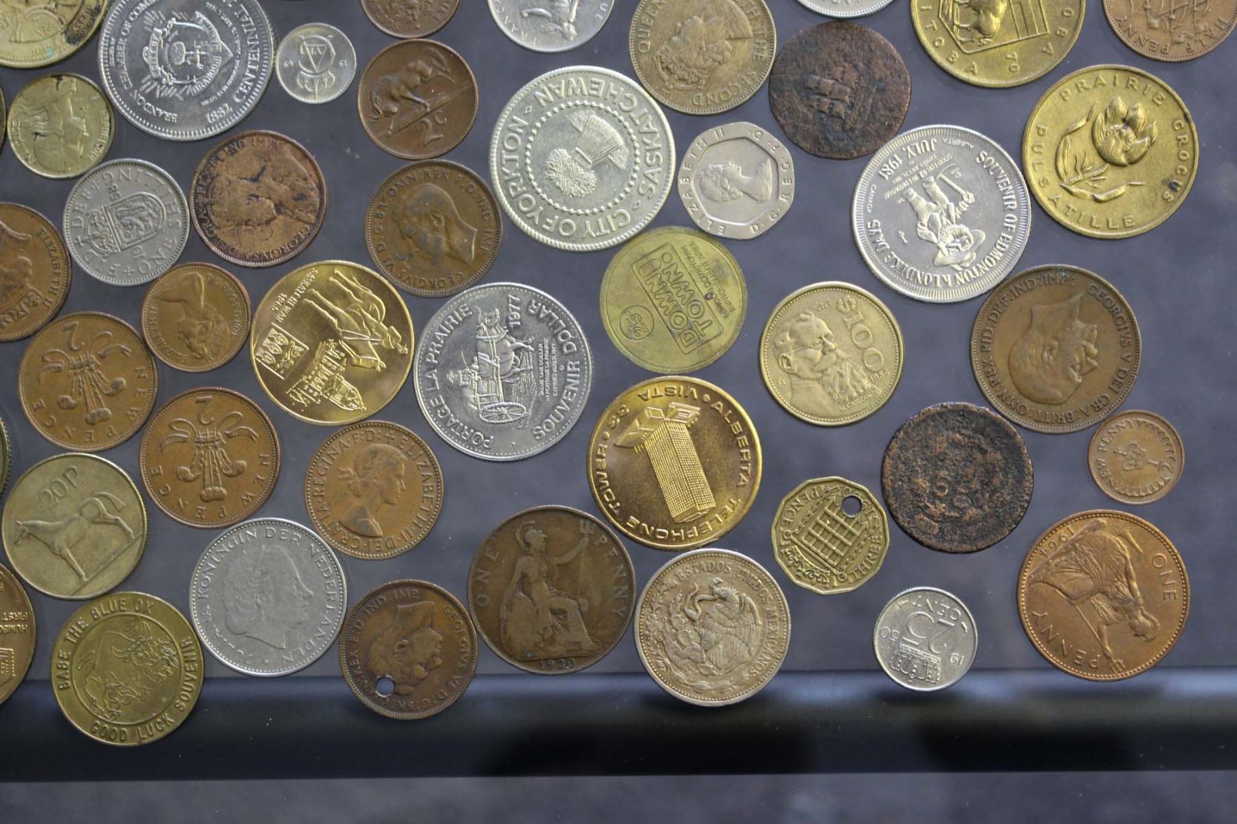 Lot of Misc Coins & Tokens