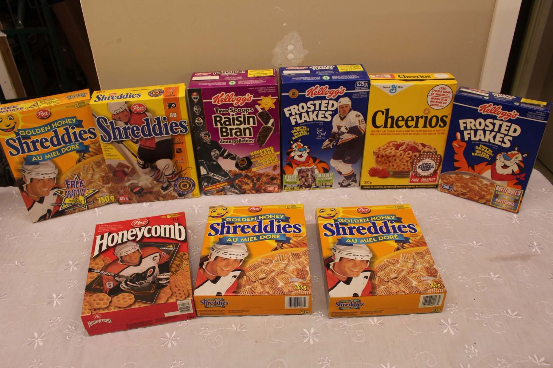 Lot of Sports Cereal Boxes: Wayne Gretzky, Eric Lindros, Brett Hull, Etc